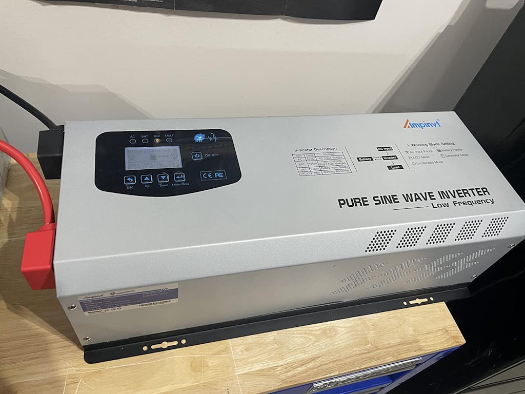 6000W DC 24V Split Phase Pure Sine wave Inverter with AC Charger