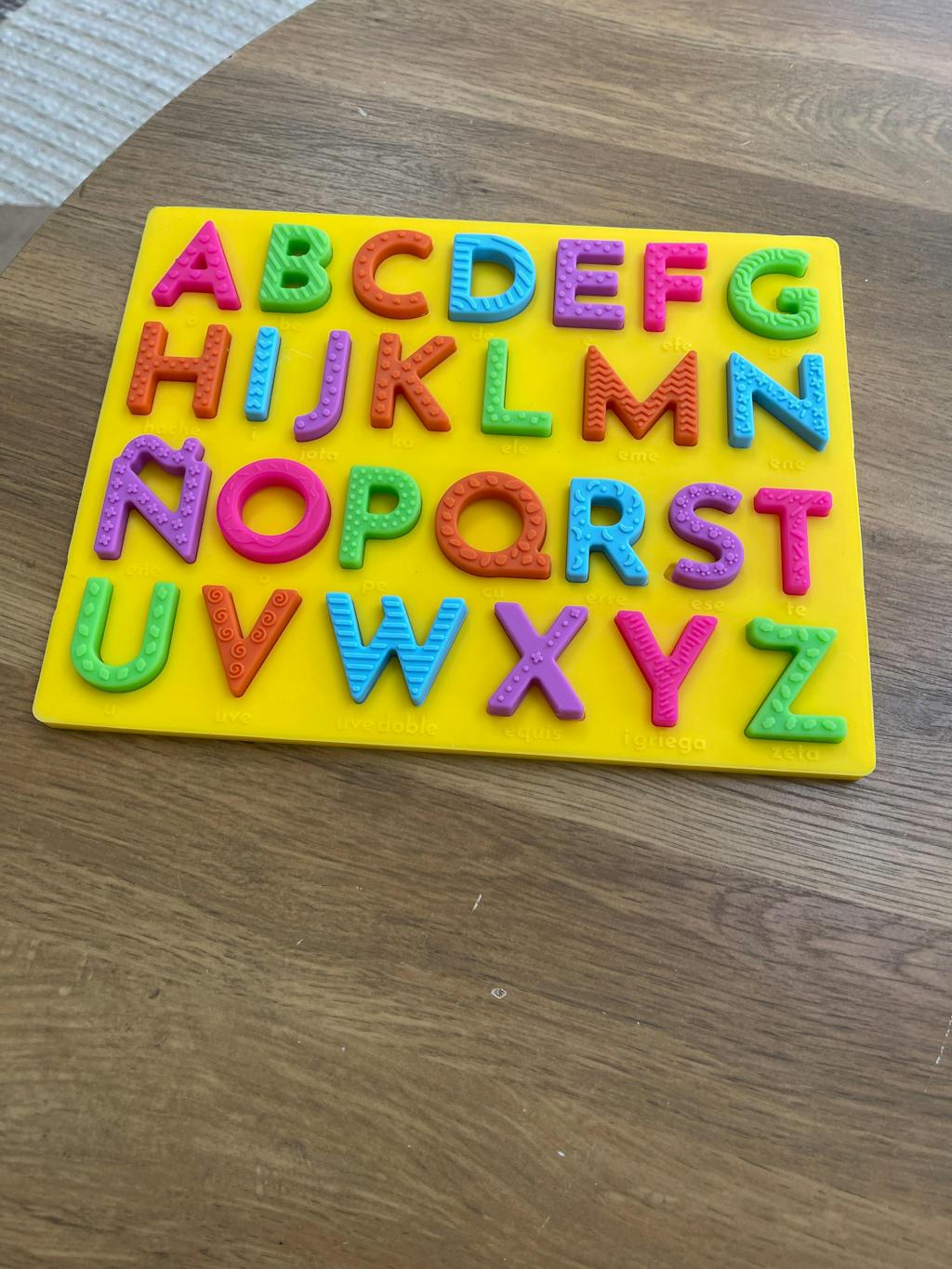 Spanish Alphabet Puzzle – Anelia Co.