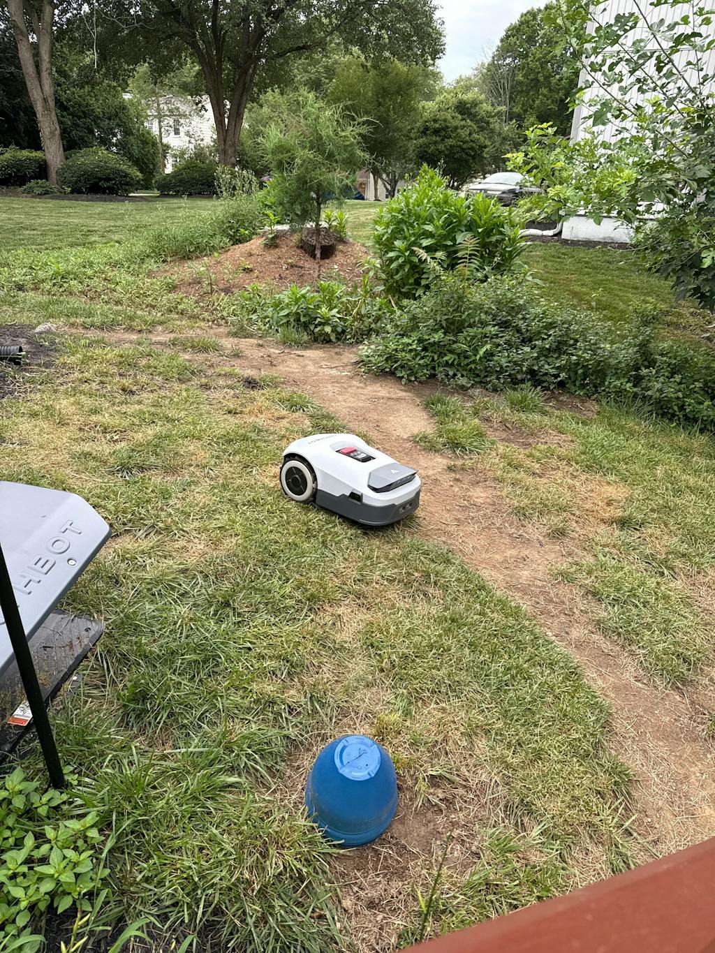 ANTHBOT Genie - AI Robot Lawn Mower Without Perimeter Wire