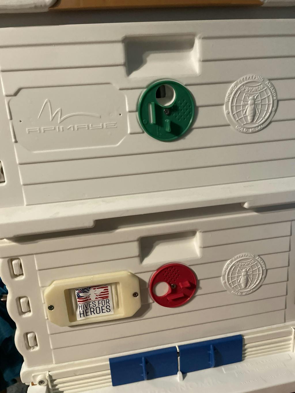 Ergo Insulated Red White and Blue Hives for Heroes Hive Special ...