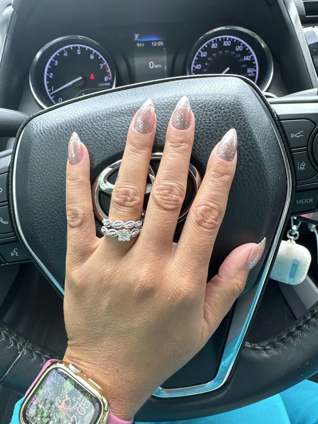 Gel-X® Natural Stiletto Extra Short Box of Tips - Pro (600pcs)