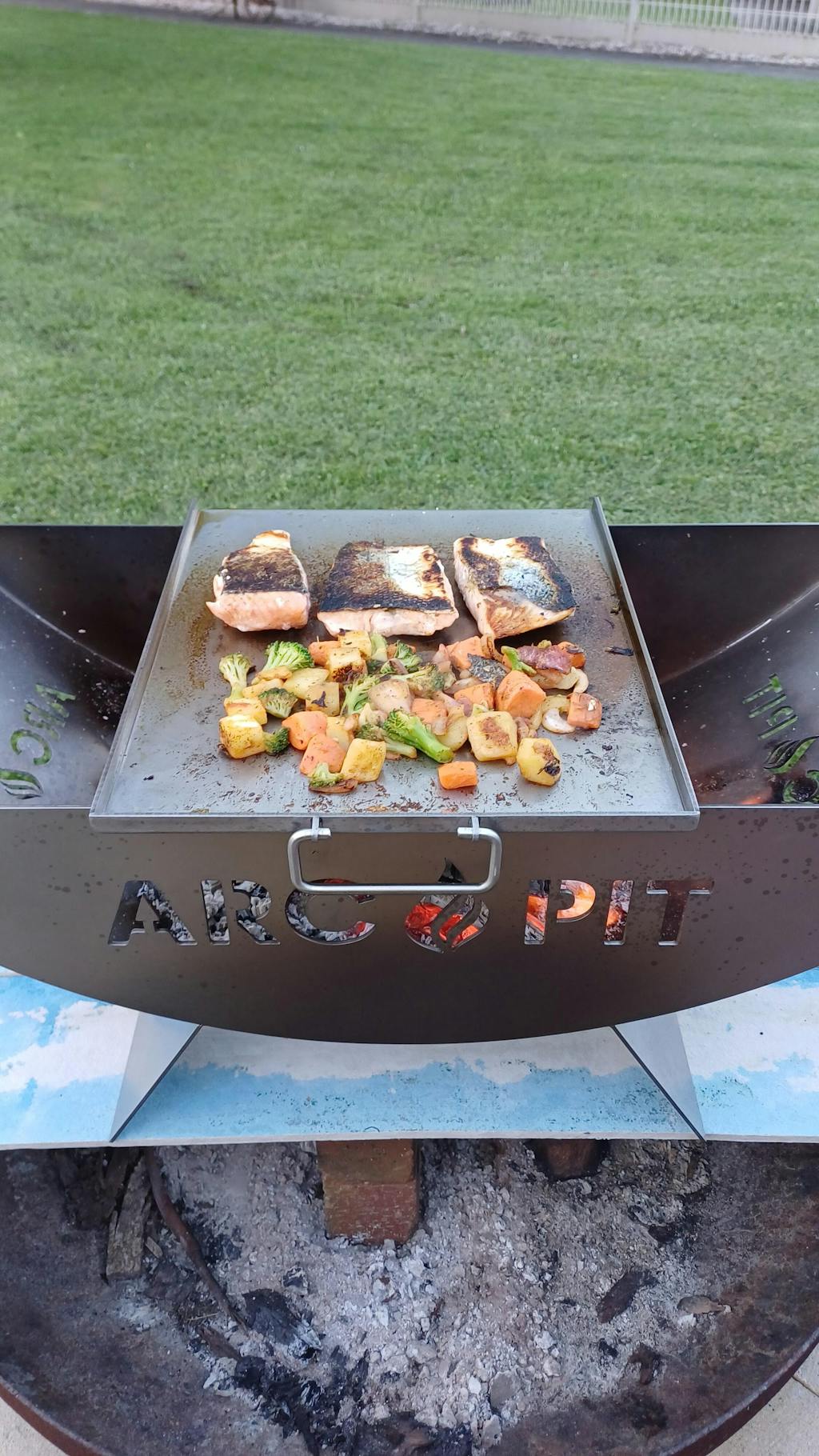 ArcPit - Portable Fire Pit & BBQ