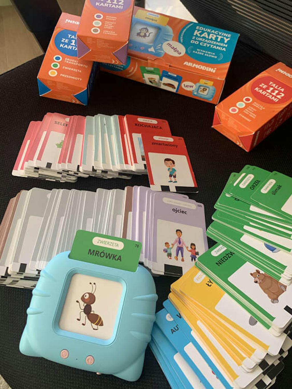 Armodini - Urządzenie czytające ze 336 słowami edukacyjnymi – Armodini Polska