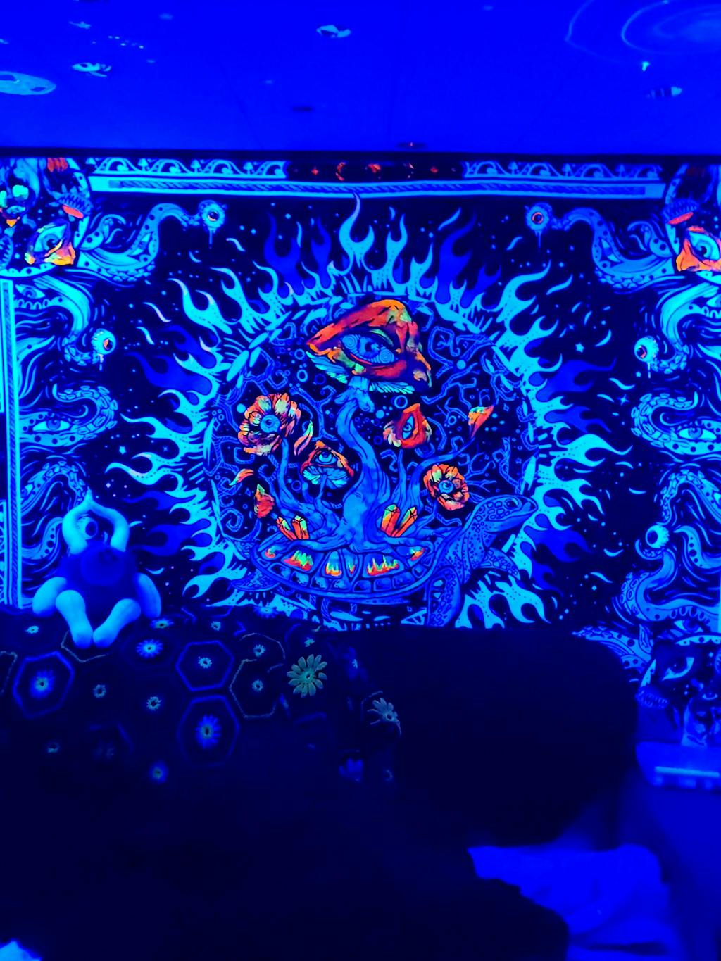 Glow In The Dark Paint - Fluorescent Blue Glow Paint – Art 'N Glow