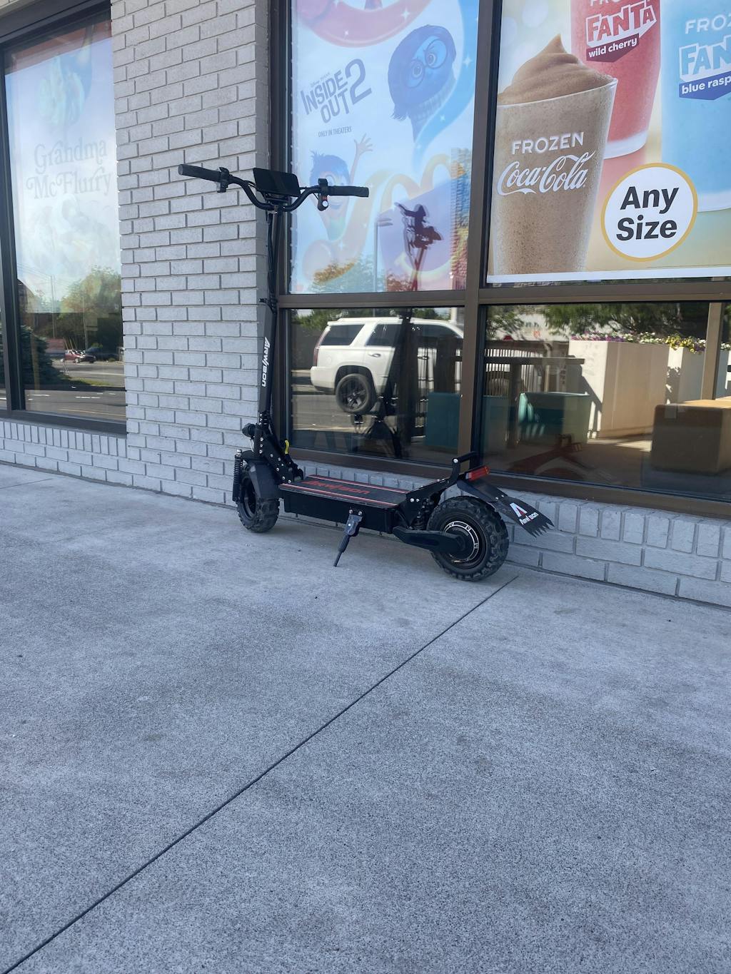 Arwibon Q30 Electric Scooter for Adults - 2500W Motor, 48V/16AH, 440 L