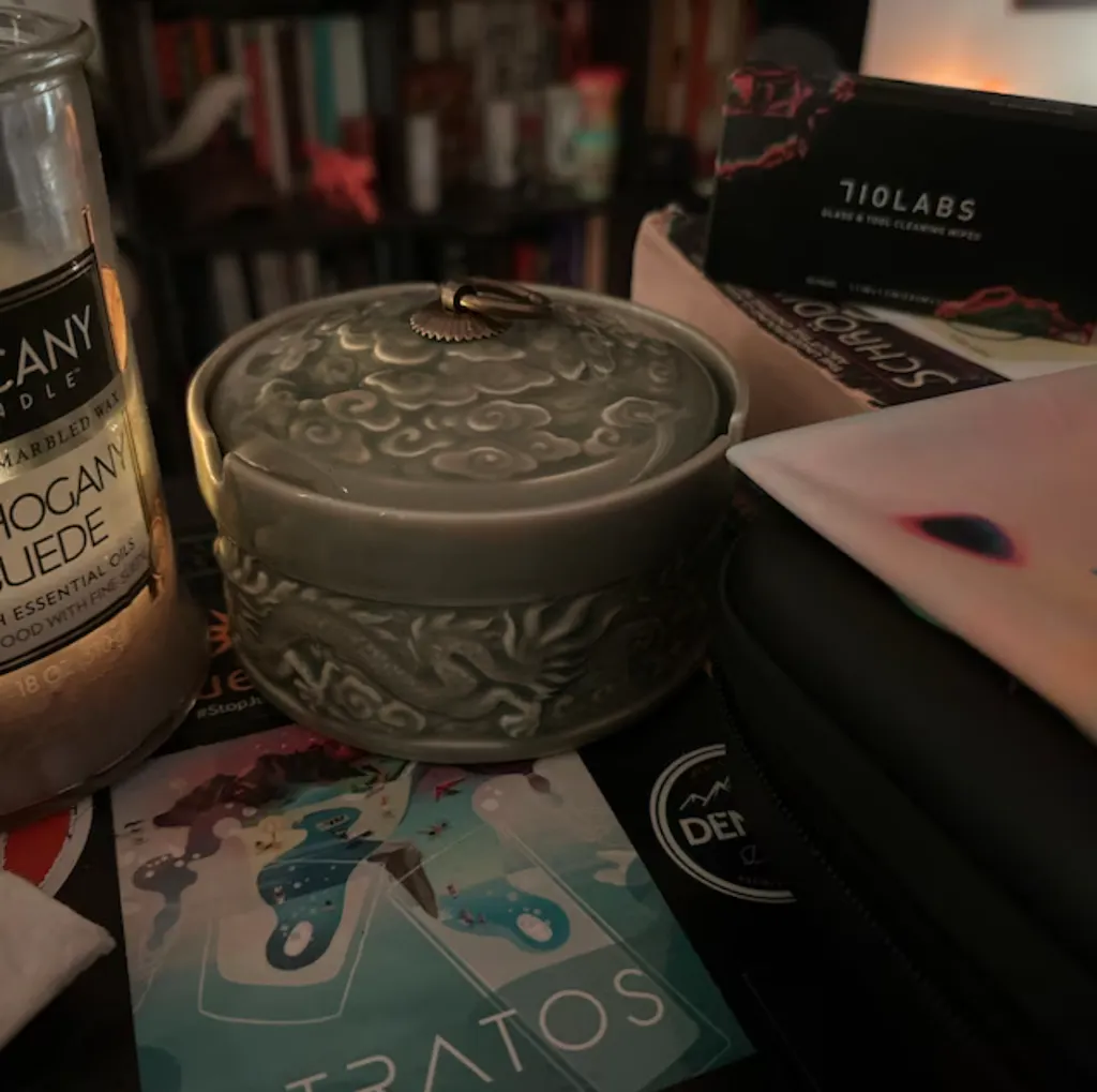 Happy Customers – Ashtray Planet