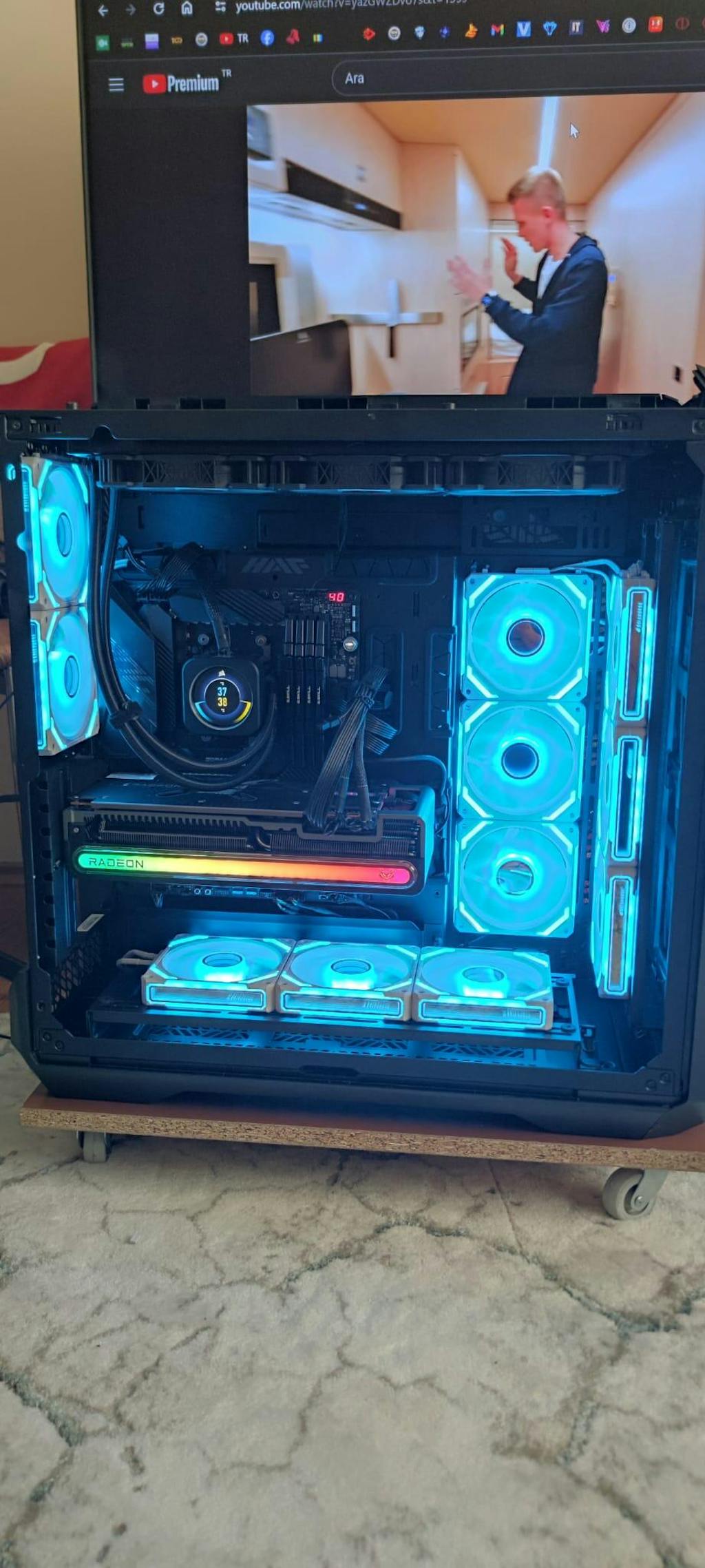 COSMIQ RGB 120mm Daisy Chain PWM Fan (3-Pack)