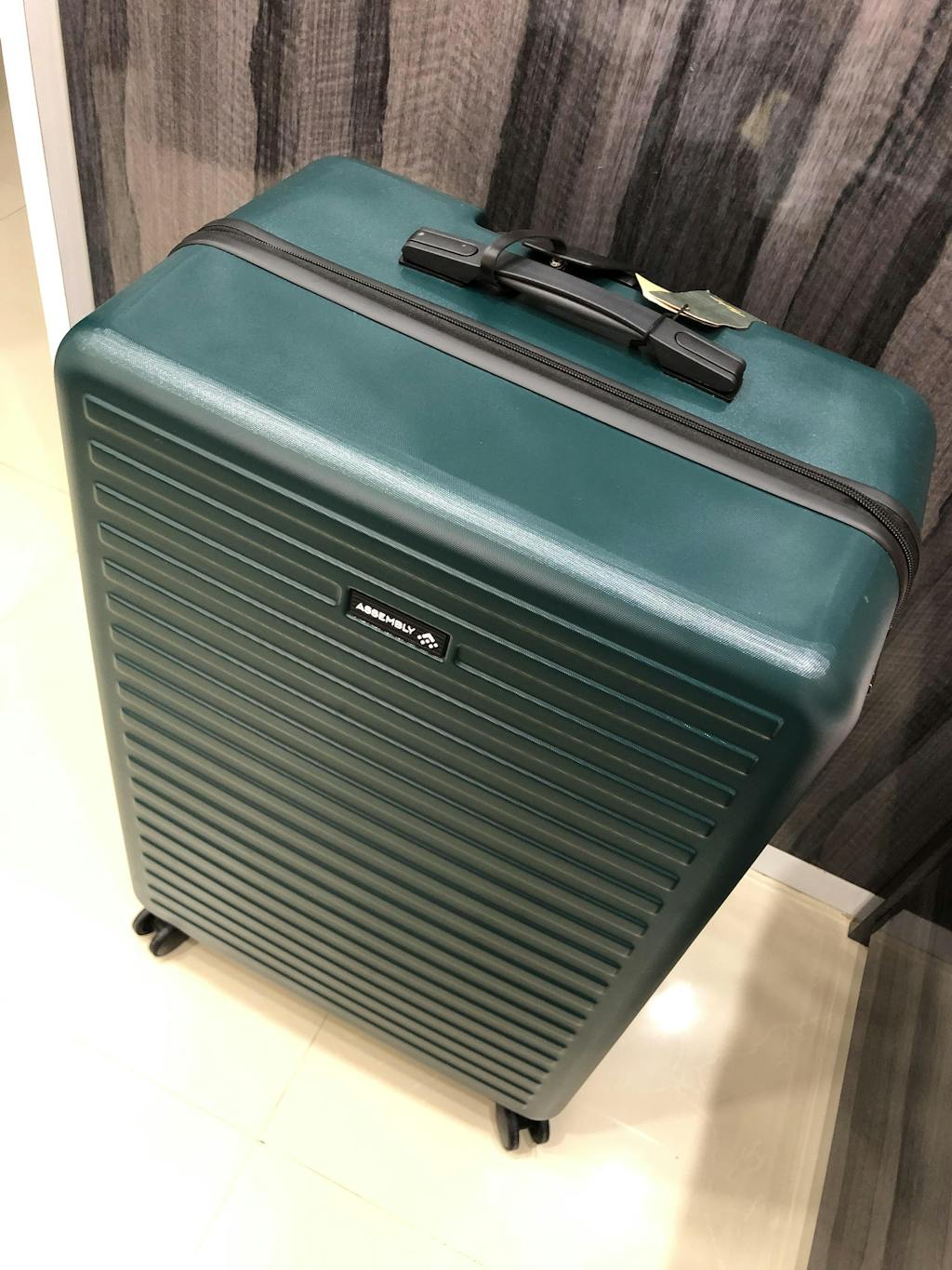 Stark | Green | Large Hard Luggage