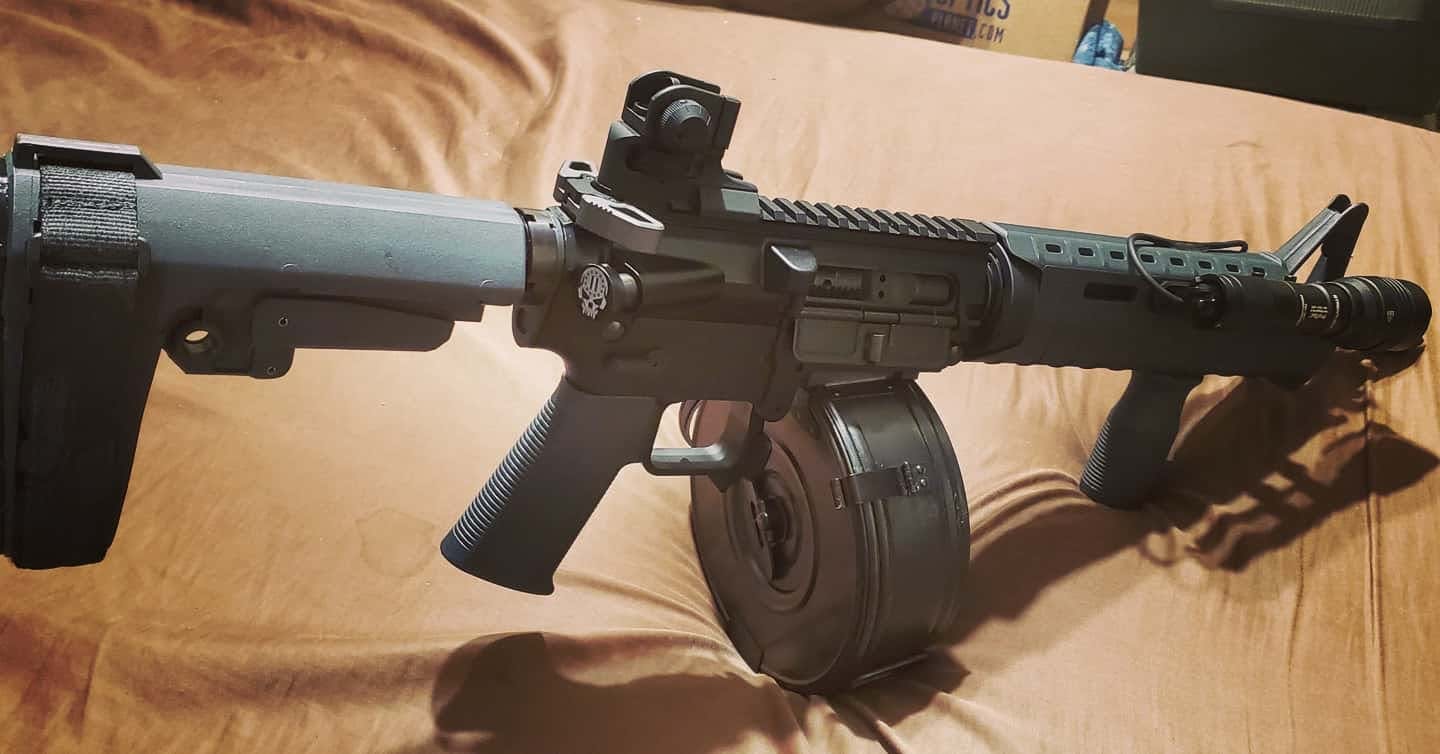 Magpul MOE Slim Line AR-15 Handguard | Carbine Length - w/ M-LOK Slots ...