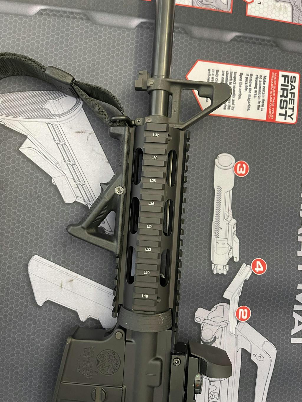 UTG Pro Drop-In AR-15 Quad Rail - 7 Inch - Carbine length