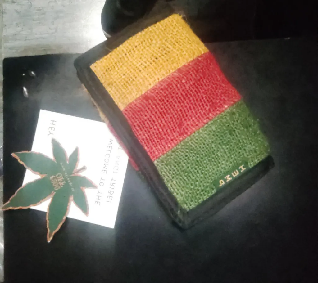 Buy Pure HEMP Wallet 3 Fold Rasta Color Pattern online – Atrangi Gifting