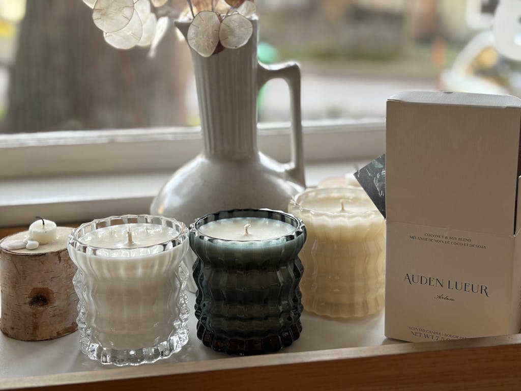 ARLOW | Non-Toxic Candle in Textured Glass Vessel – Auden Lueur