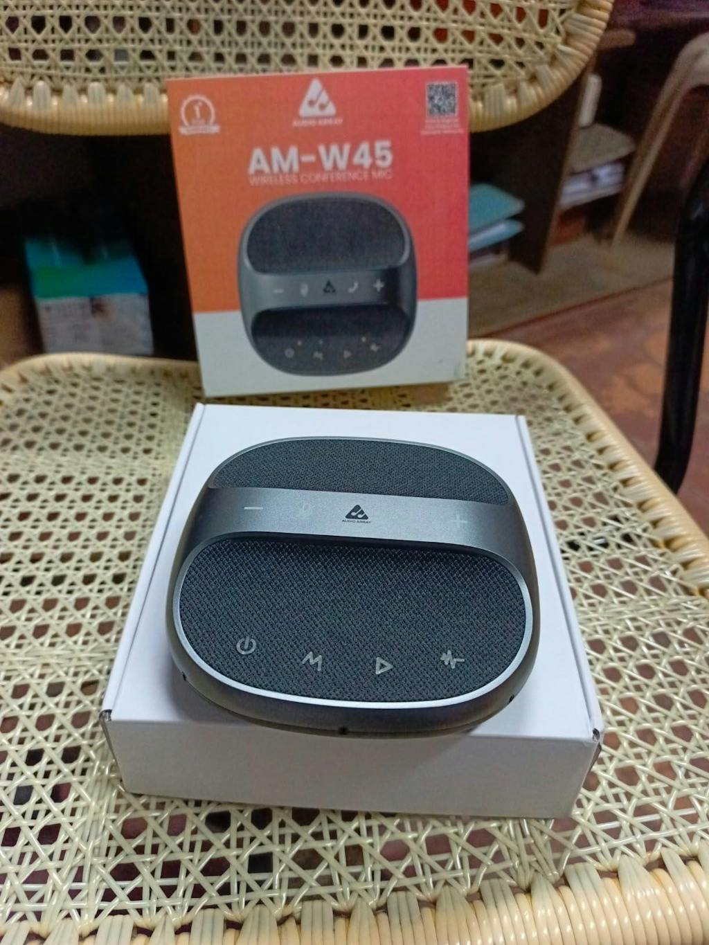 AM-W45 Wireless Conference Microphone with Speaker