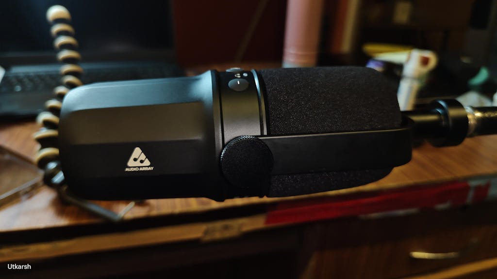 Audio Array AM-C11 XLR/USB Dynamic Podcast Microphone