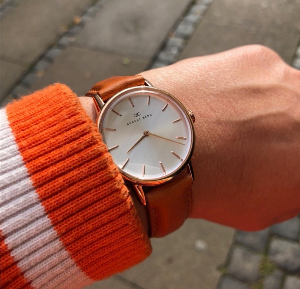 Simply Rose Gold Watch With Light Brown Strap – August Berg