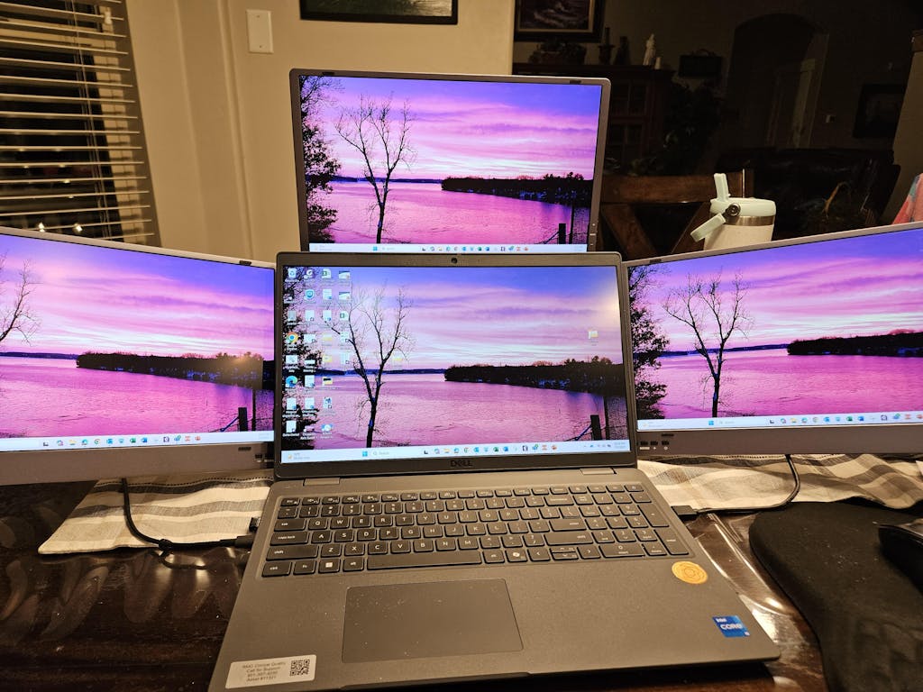 Aura Displays Reviews – 4.6/5 Rated Portable USB-C Monitors