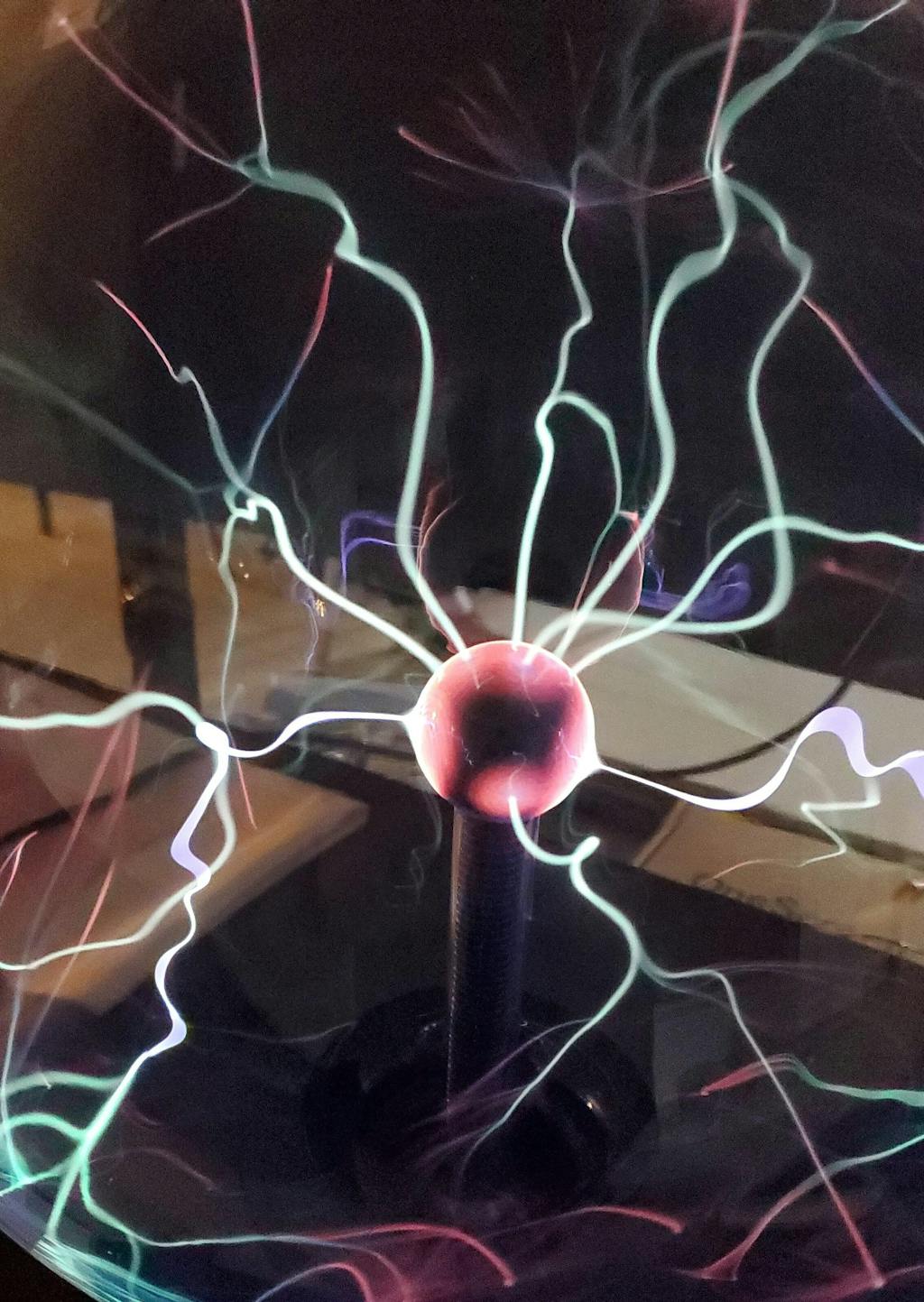 “Genesis” 12-inch Legacy Plasma Globe – Aurora Plasma Design