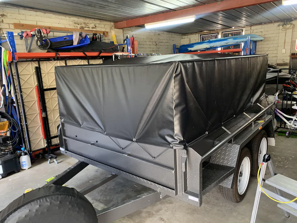 Aussie Tonneaus - UTE & Tonneau Covers for Less
