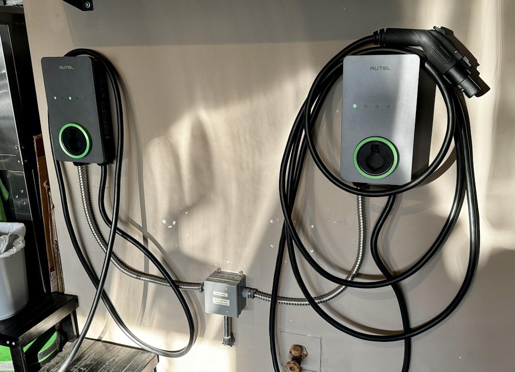 MaxiCharger AC Elite Home 50A - EV Charger With In-Body Holster – Autel ...