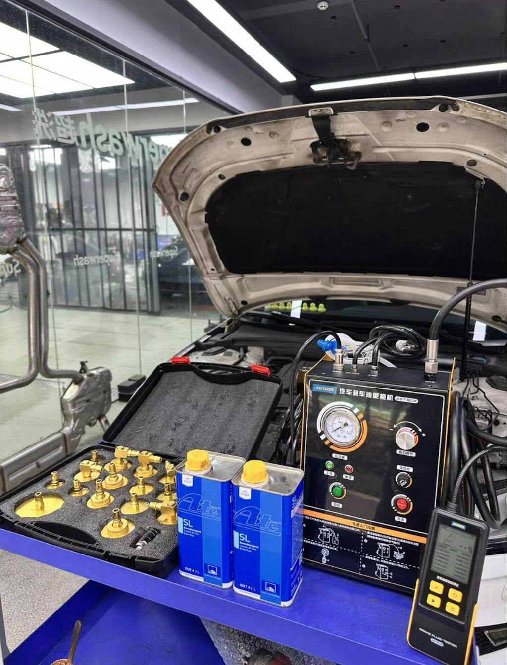 AUTOOL AST603 Pulsating Brake Fluid Bleeder