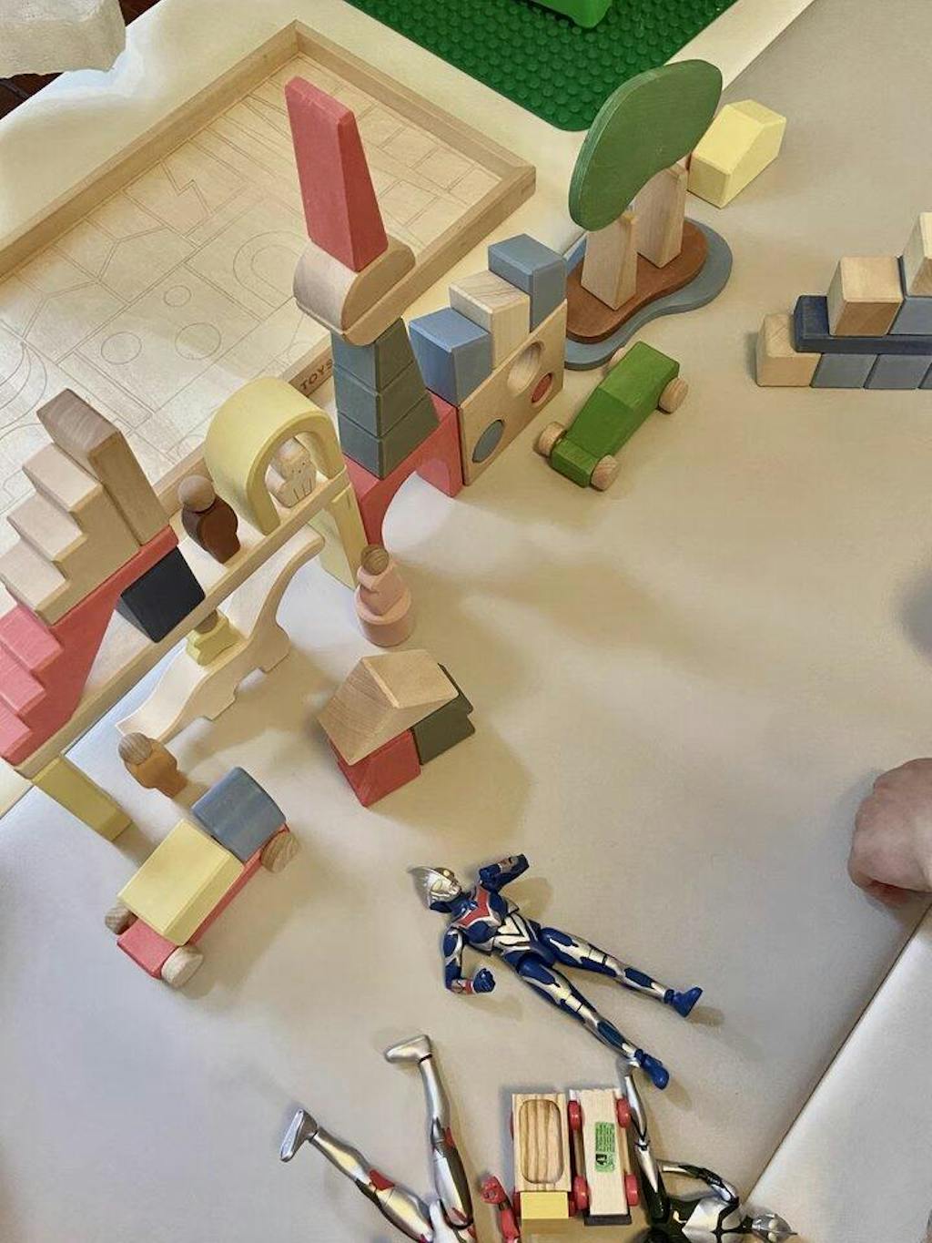 Wooden Rainbow Rack – AVDAR