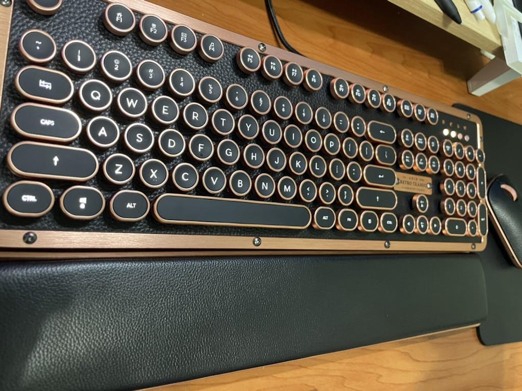 AZIO Retro Classic / Premium Vintage Backlit Mechanical Keyboard - AZIO ...