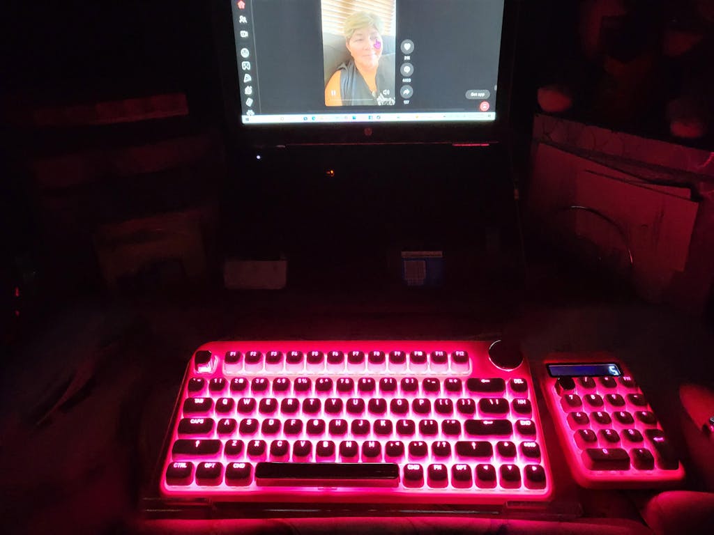 AZIO IZO Wireless Keyboard (Red Switch) - AZIO Corporation