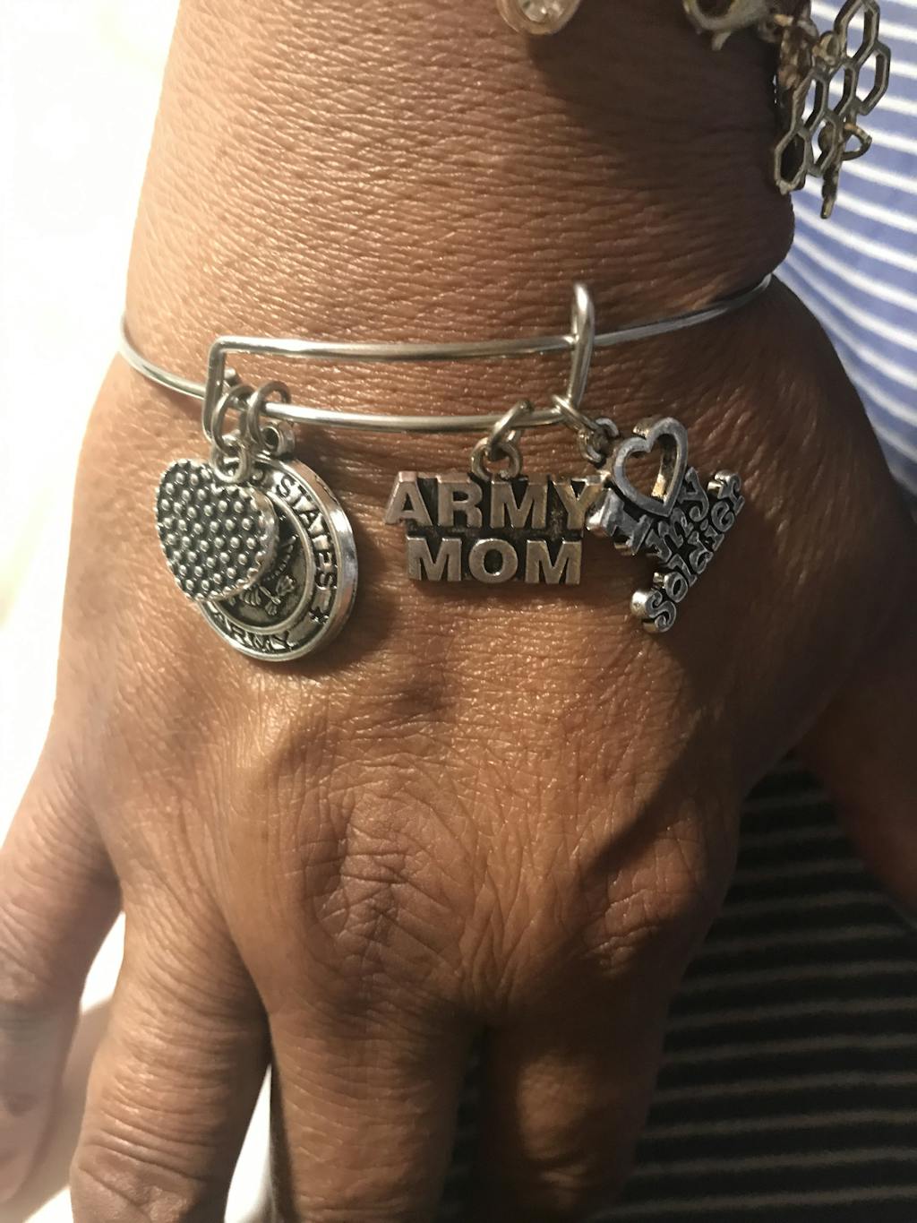 United States Army Bracelet Mom Bangle Jewelry US Military Mother ...