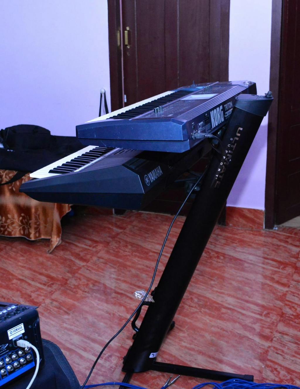 Buy Ultimate Support Apex Series AX-48 PRO PLUS Keyboard Stand Online ...