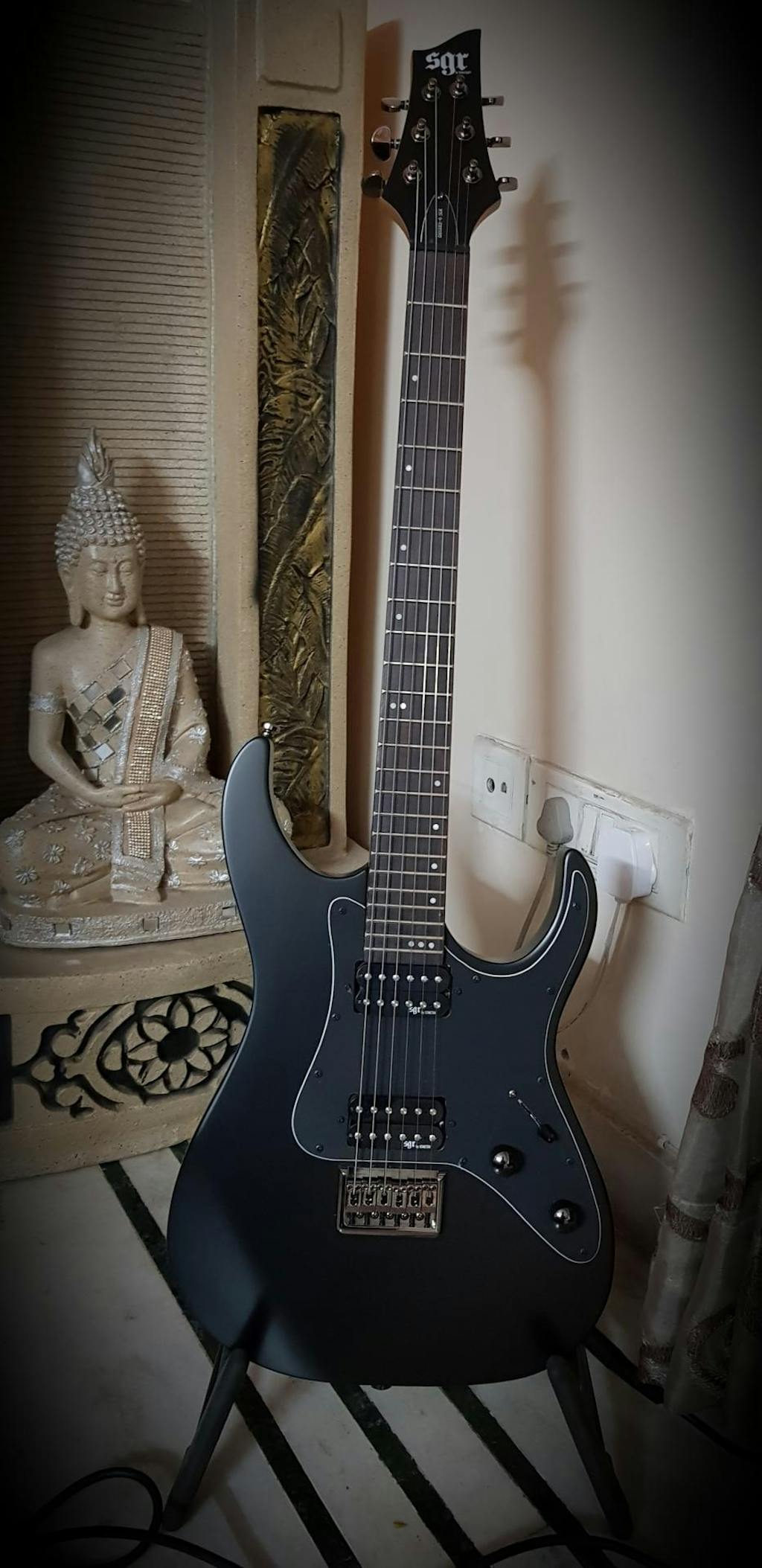 Schecter Banshee 6 SGR 6-String Electric Guitar With Gig Bag – BAJAAO.COM