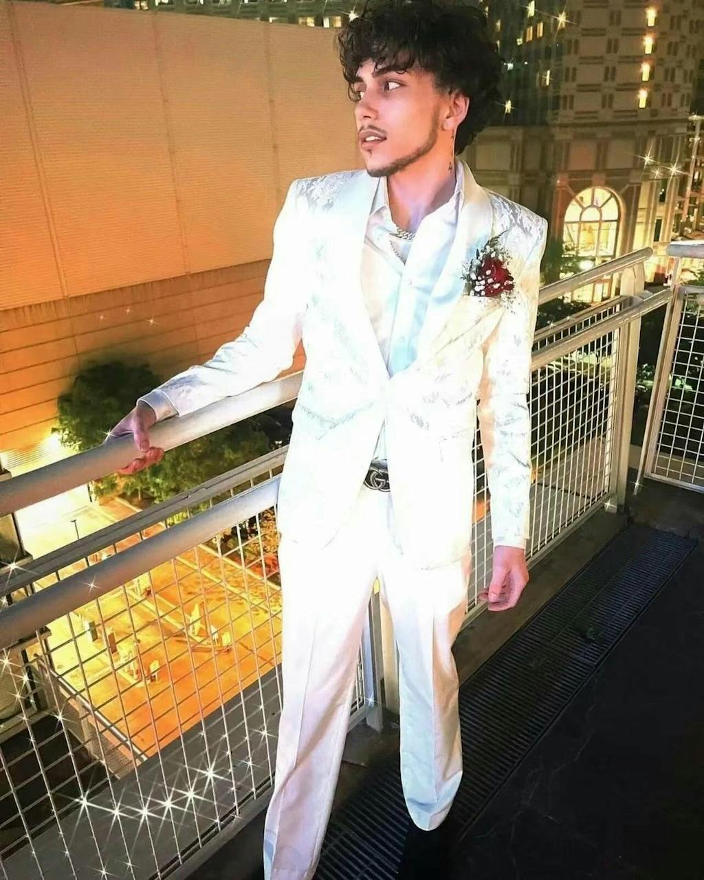 White Prom Outfits Designer Jacquard Shawl Lapel Men Suit – Ballbella