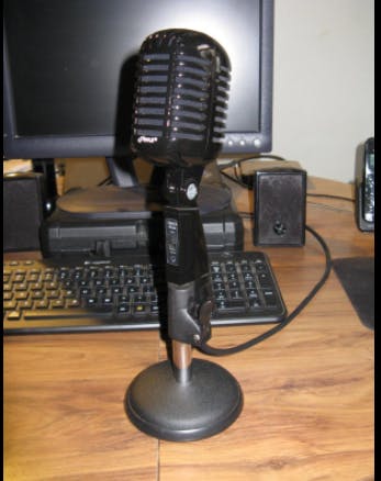 Retro Desktop Microphone – Balma Home