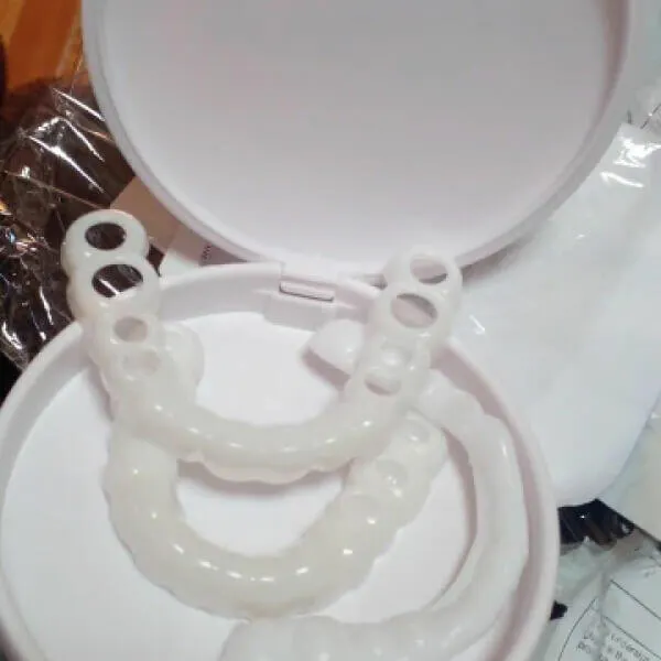 Instant Perfect Smile Upper & Lower Clip/Snap On Veneers for Perfect ...