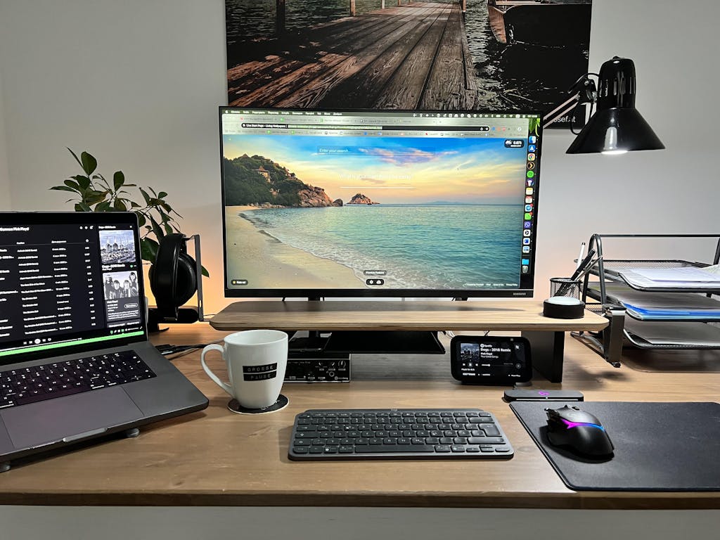 Setup Cockpit Medium – The Monitor Stand that fits every Desk | BALOLO