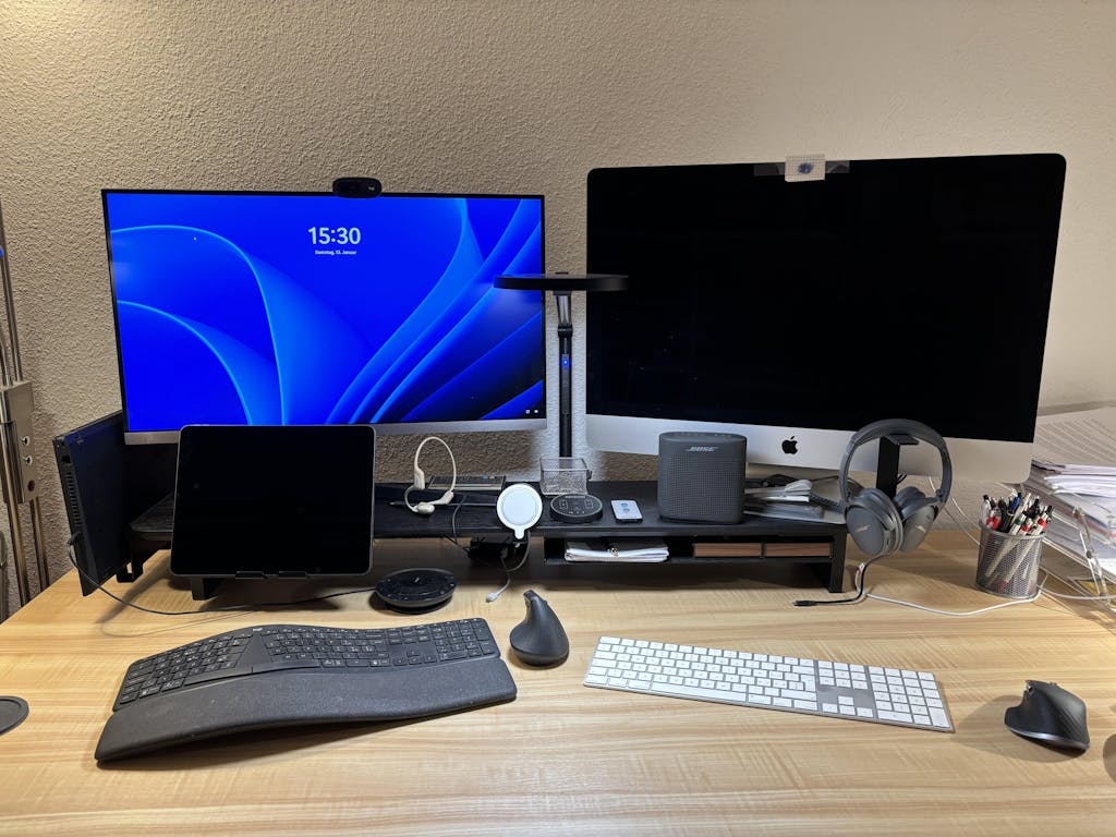 Laptop Dock – Functional Design for your Desk | BALOLO