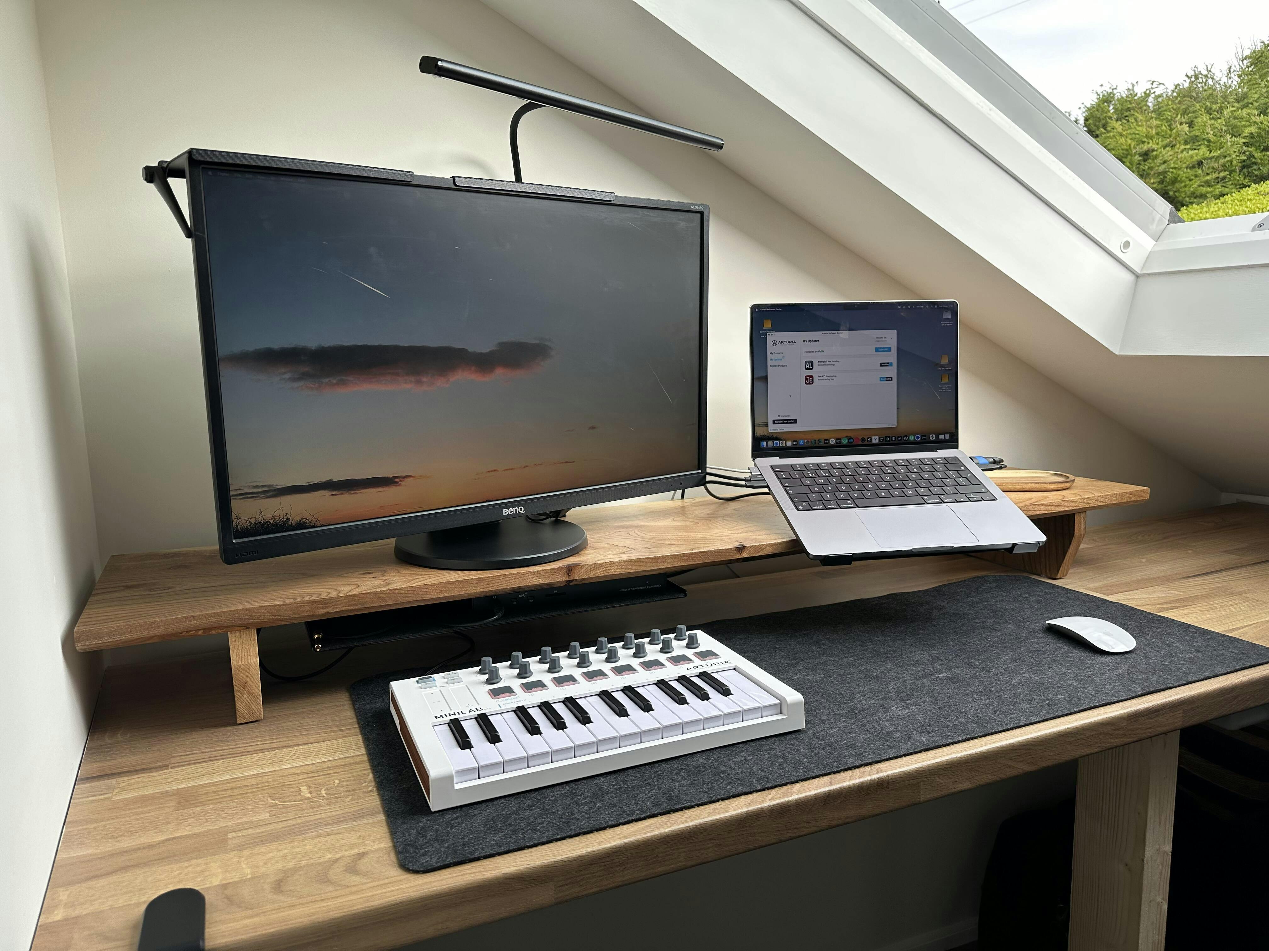 Laptop Riser – Functionality for your Desk Setup | BALOLO