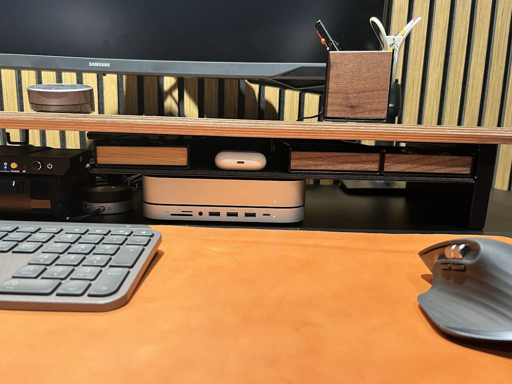 The Large Tray – Stores Laptop, Notebook, Pens & more | BALOLO