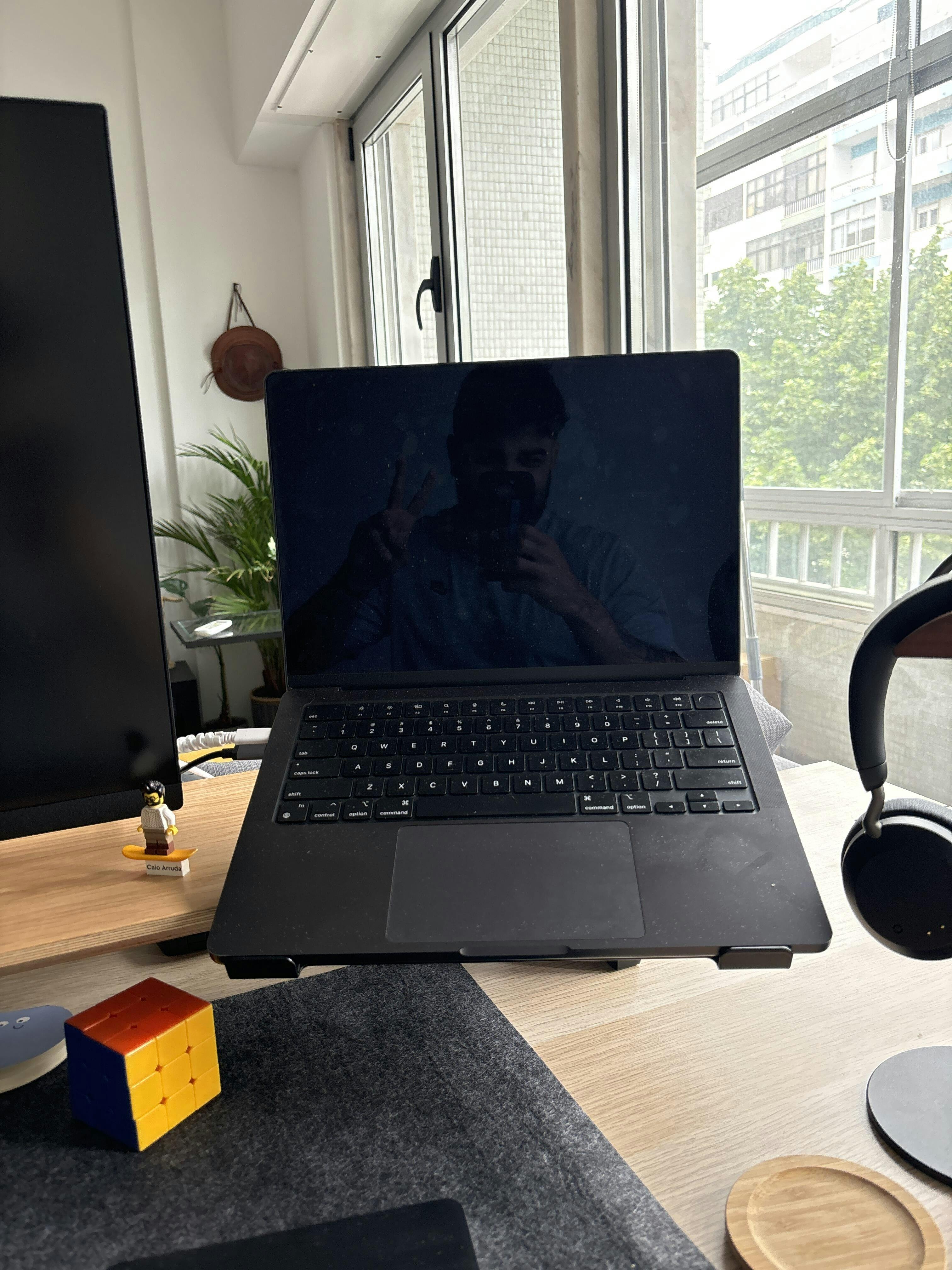 Laptop Riser – Functionality for your Desk Setup | BALOLO