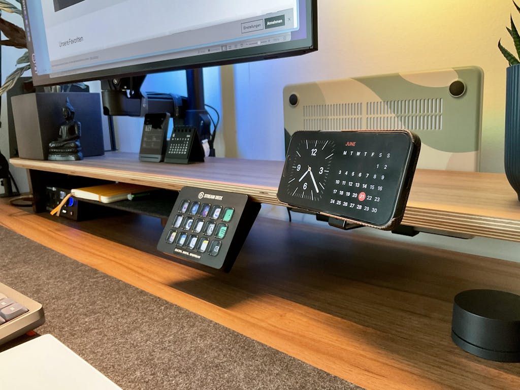 MagSafe Phone Holder – Smart Charging for your Desk | BALOLO