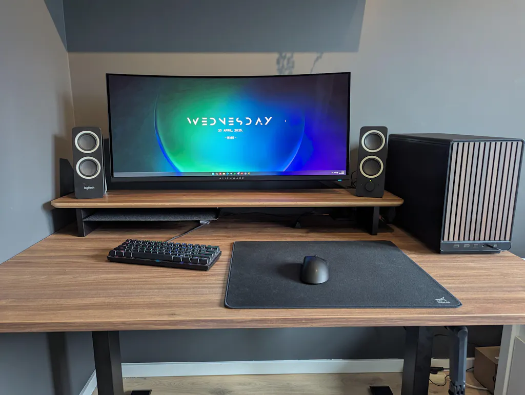Setup Cockpit – The Dual Monitor Stand for your Desk Setup | BALOLO