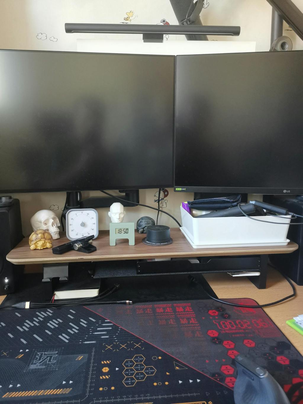 Setup Cockpit Medium – The Monitor Stand that fits every Desk | BALOLO