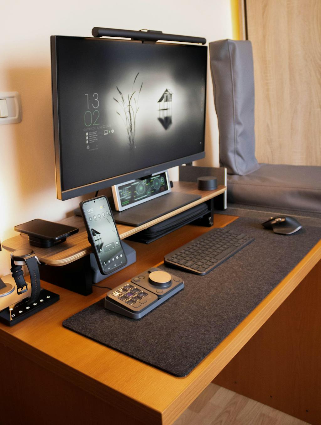 Setup Cockpit – The Dual Monitor Stand for your Desk Setup | BALOLO