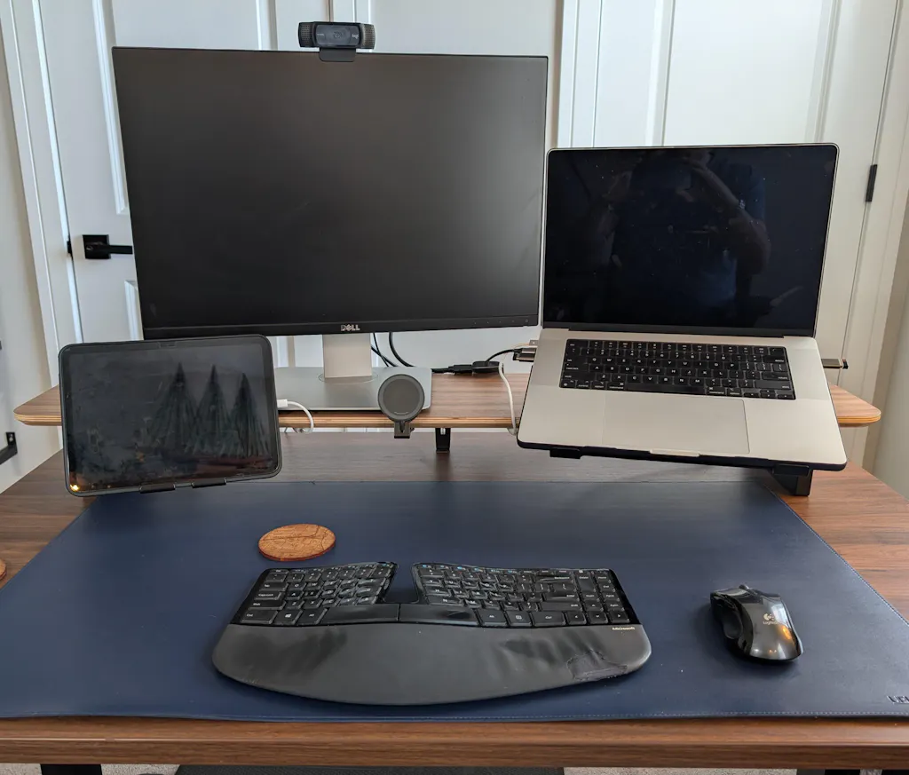 Setup Cockpit – The Dual Monitor Stand for your Desk Setup | BALOLO