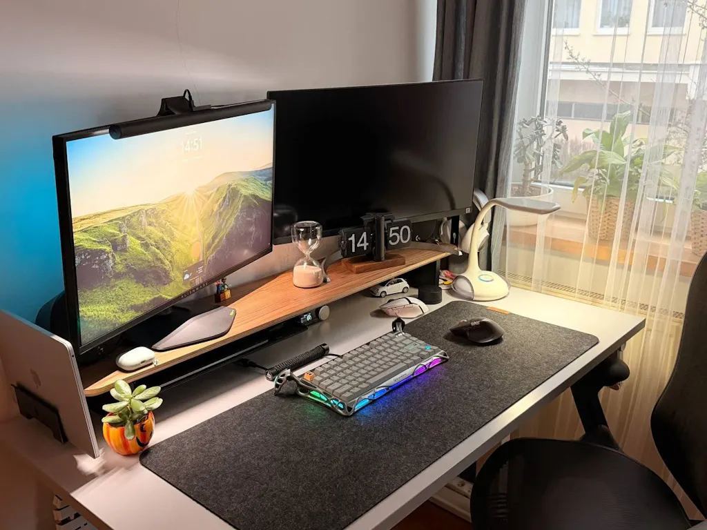 Setup Cockpit – The Dual Monitor Stand for your Desk Setup | BALOLO