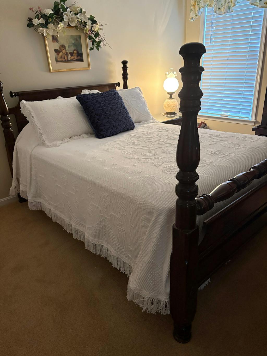 Martha Washington's Choice Bedspread – Bates Mill Store