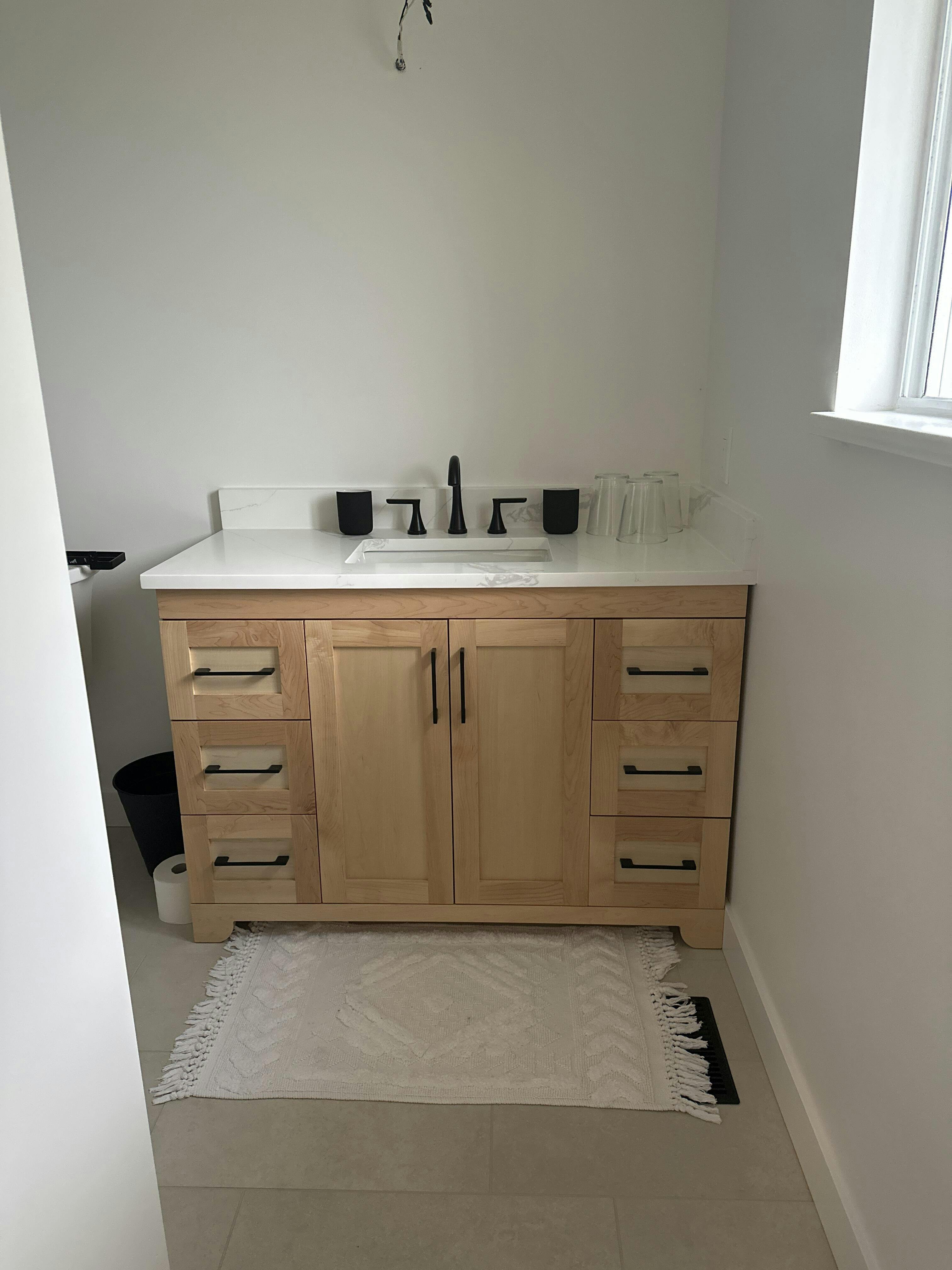 36" Vanity - Chester 36" - Solid-Wood, Quartz Countertop