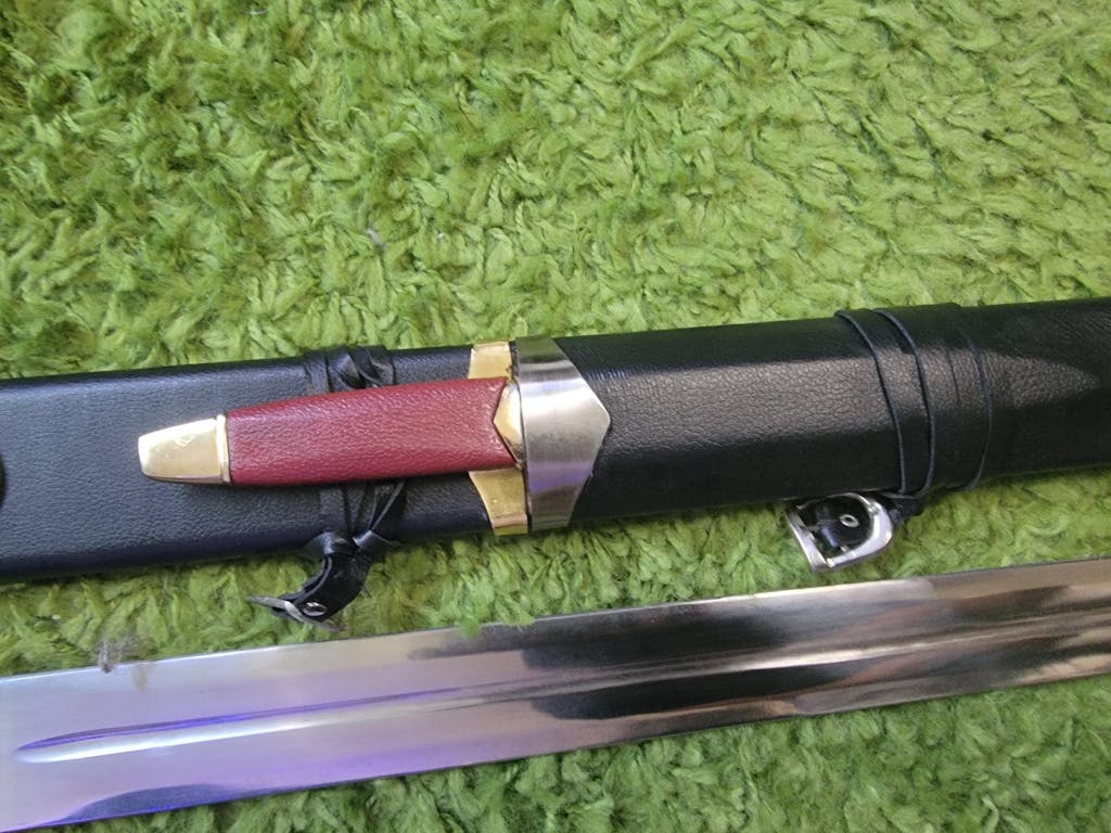 Longsword and Knife - 44"- High Carbon 1095 Steel – Battling Blades