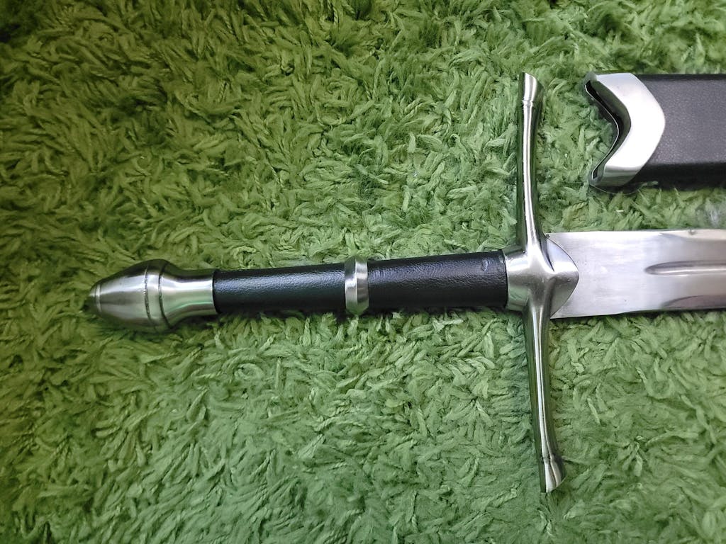 Longsword and Knife - 44"- High Carbon 1095 Steel – Battling Blades