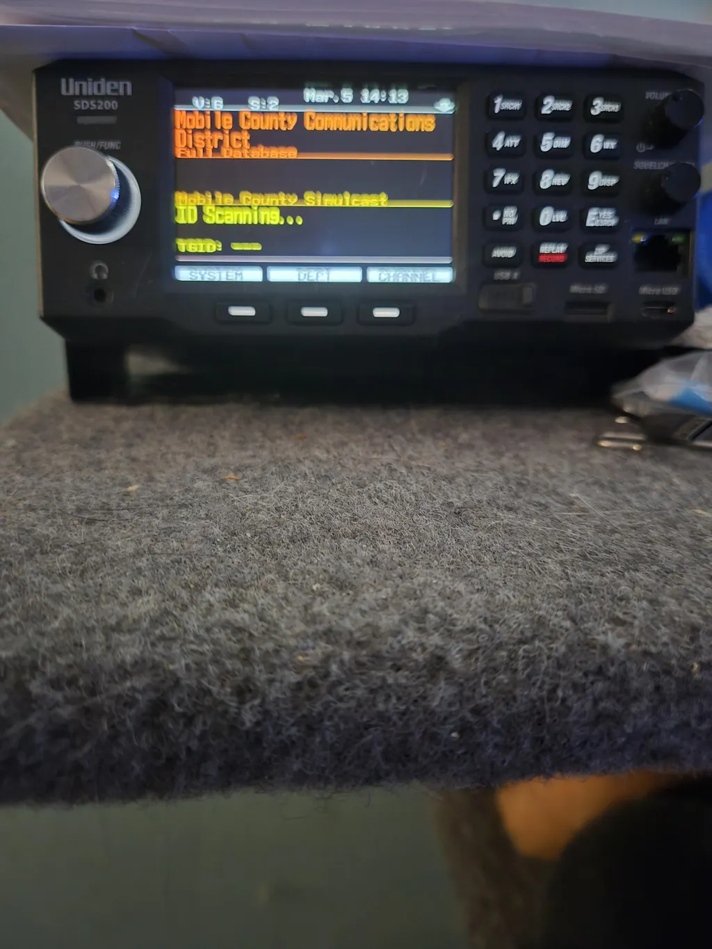 Uniden SDS200 Police Scanner | Bearcat Handheld Digital Police Radio ...