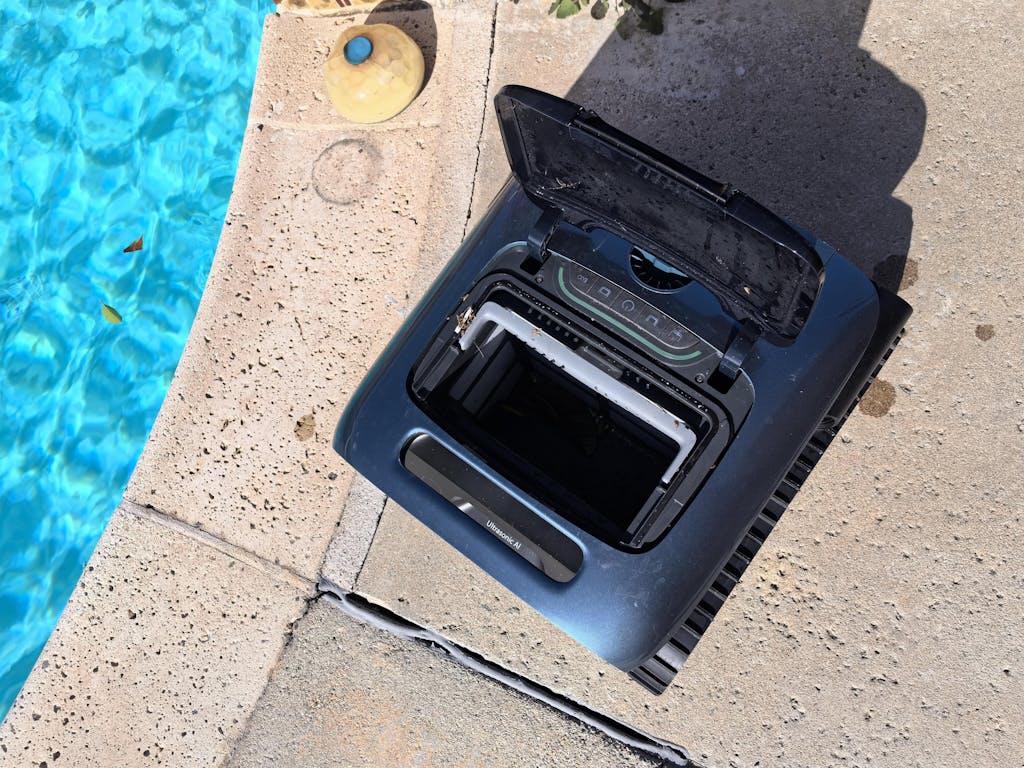 Buy AquaSense Pro Pool Cleaner Robot- Beatbot US